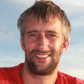 Stuart Butler – Bio, Photo & Reviews | SafariBookings.com