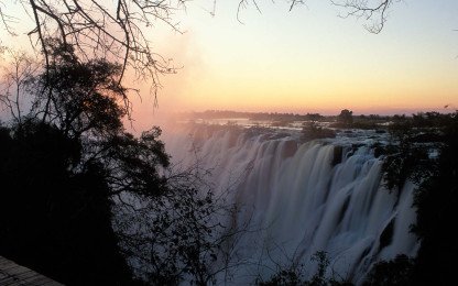 Mosi-oa-Tunya Photos – Images & pictures
