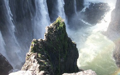 Mosi-oa-Tunya Photos – Images & pictures